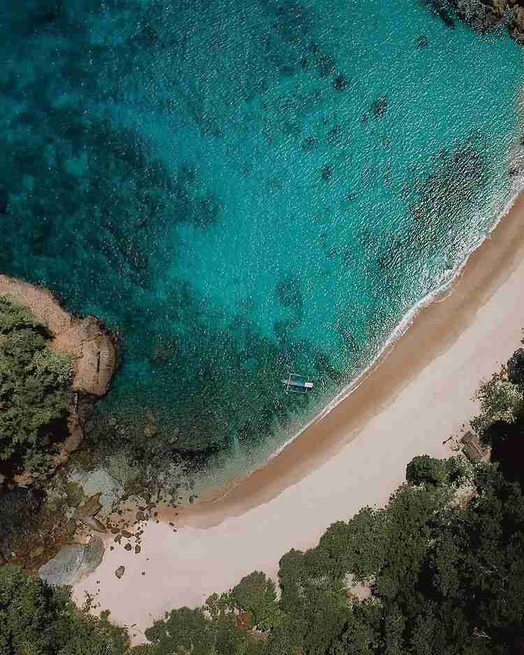 15 Destinasi wisata pantai indah di Banyuwangi hits dan terbaru, cocok ...